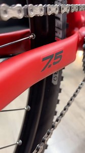 Oggi 7.5 R$ 8.990,00 parcelado ou R$ 8.090,00 a vista 😉 . ✅ Sram NX GX ✅ Freios Sram Level TL ✅ Cubos Sram ✅ Suspensão Manitou Machete São algumas das características dessa nave 🔥 A melhor bike por menos de 9 mil reais em configuração, na dúvida fique a vontade para pesquisar! . Bora fechar uma dessa hoje? | Loja na Pista