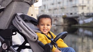 Peg Perego Ypsi – Compact Single to Double Stroller – Compatible with All Primo Viaggio Infant Car Seats & Ypsi Bassinets - Made in Italy - Mercury (Grey)