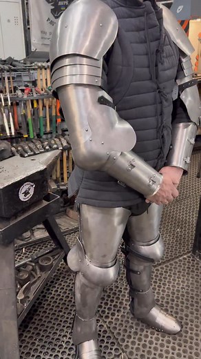 Pavlo Kozak on Instagram: "Titanium Complete set arms and legs! Made of titanium OT 4 ,combination 1.2-1.5 mm! and convenient to use! Intended for bugurt and medieval sports and fencing! Stylish and mobile protection to maximize the overall weight of the armor! Weight standards 8,9 kg. #armor_workshop_pavlokozak #buhurt #titanium #armor #medieval #medievalsport #armorsport #titaniumarmor"