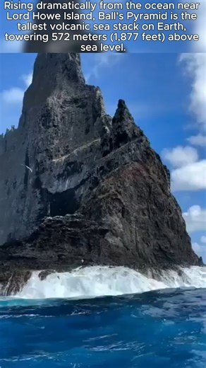 Just off the coast of Australia’s Lord Howe Island stands Ball’s Pyramid, a striking remnant of an ancient volcanic system. Shooting nearly straight up from the surrounding waters, the formation reaches a height of 572 meters, making it the tallest volcanic sea stack in the world. Its sheer, knife-edged ridges and isolated location give it an almost unreal appearance. Beyond its visual impact, Ball’s Pyramid is also an important ecological site, known for hosting rare species found said nowhere 