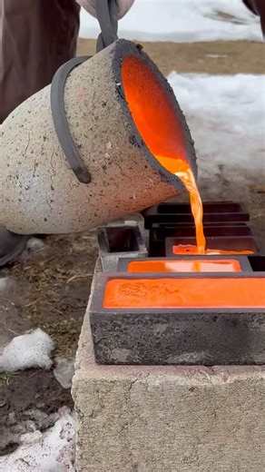 Making Several Copper Bars with this 16kg Crucible #copper #bullion #casting