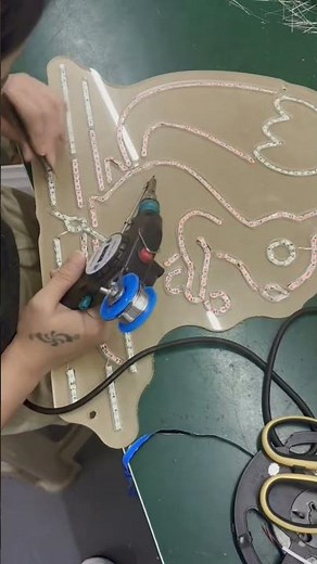 Transform Your Room with This Neon Glow #NeonSign #RoomMakeover #LEDLight #RoomDecor #AestheticVibes