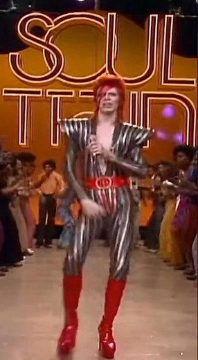 David Bowie dancing on Soul Train as Ziggy