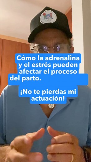 Cómo la adrenalina y el estrés pueden afectar el proceso del parto. ¡No te pierdas mi actuación!En este video, hablamos sobre cómo las situaciones o intervenciones que ocurren durante el parto pueden afectar el proceso normal del mismo. Explicamos cómo la adrenalina producida por el miedo o el estrés puede llegar a detener o retrasar las contracciones del parto, lo cual puede tener efectos negativos tanto para la madre como para el bebé. Compartimos un ejemplo de cómo esto puede ocurrir en la na