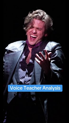 #stitch with @Moulin Rouge! The Musical #highnotes #aarontveit #howtosing #voicelessons #howtomix #singing #fyp