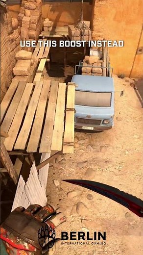 This is how to peek in Counter Strike 2!