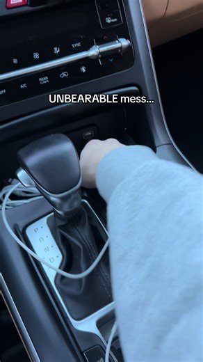 Throw away those old gas station chargers 🤮#caraccessories #usa #4in1charger #retractablecarcharger #charger