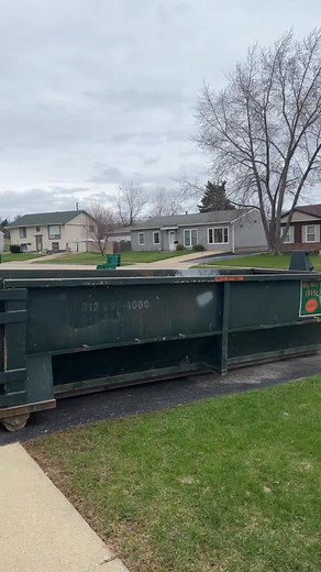 $400 to purge my house of clutter? Yes please. #thirties #tellmeyoureinyour30s #tellmewithouttellingme