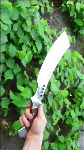 Crafting a Chopper Knife from Truck Leaf Spring | Forging Process