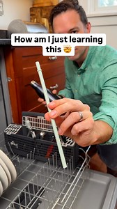 Simple straw hack keeps bottles upright in your dishwasher 💦 #cleaningtips #waterbottle #tipsandtricks #dishwasher #lifehacks | Home Hacks & Easy Snacks