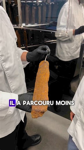 SAWUBONA 🇿🇦 ! On vous raconte l'anecdote sud-africaine de Pierre. Une production et du bœuf séché 100 % Française 🇫🇷. ✅ Fins Pétales de Bœuf séché ✅ Riche en protéine ✅ Pauvre en matières grasses ✅ Zéro Additif ✅ Et en plus c’est délicieux ! Faites rencontrer nos pétales de viandes séchées à vos papilles🥓. Explosion de saveurs garanties à chaque bouchée. 😋 Le meilleur allié de votre apéro. 🤩 Et pour vous aider à sauter le pas, nous vous offrons -10% avec le code SAWUBONA. www.monsieurbilt