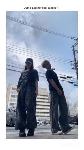 🅳︎🅰︎🅽︎🅲︎🅴︎ 🅻︎🅾︎🆅︎🅴︎🆁︎🎧📸 on Instagram: "Swimming pool dance"