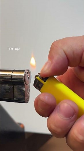 Remove broken key from lock 👍