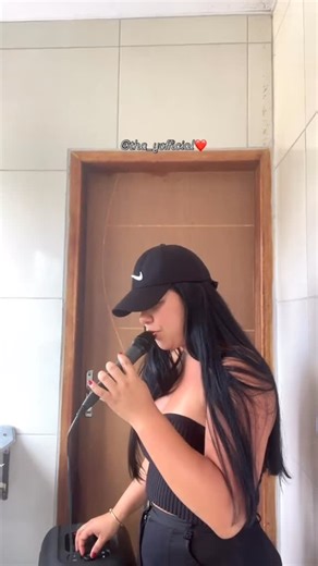 Thayofficial on Instagram: "Lábios divididos 🎥🎤 @marciafellipe ❤️"