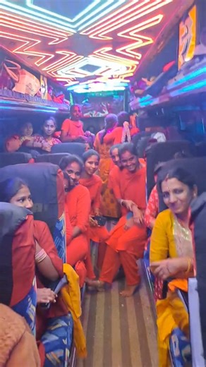 om sakthi dance | om sakthi dance video | om sakthi dance in bus | om shakti dance | om shakti bus