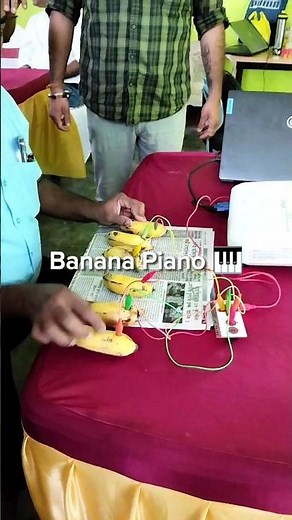 Banana 🍌 Piano 🎹 Using Makey Makey// Banana Circuit for Piano 🎹 #shorts #piano #makeymakey #fun