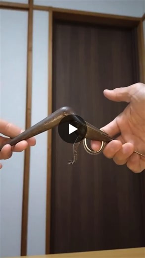 Herbert Simon s behavioral theory focuses on how real people make decisions in organizations, introducing bounded rationality, meaning humans have limited information and cognitive ability, forcing… | Ricardo Eusébio