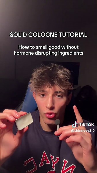 Cómo aplicar el cologne sólido de Veteri