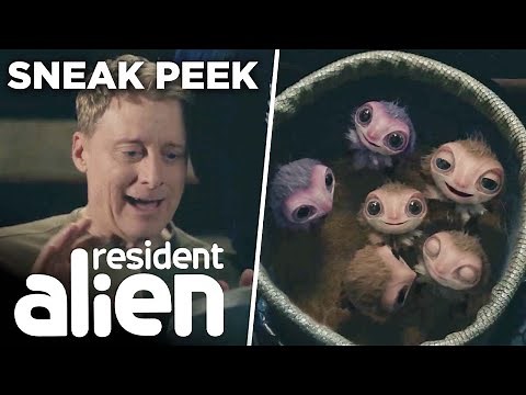 SNEAK PEEK: Harry Meets His Kids | Resident Alien (S4 E4) | USA Network