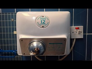 Techniflow Force 12 automatic hand dryer, Hythe Marina Toilets ♿️, Hythe, Hampshire