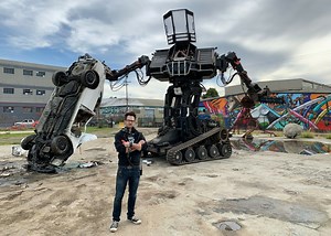 Wanna Buy A Giant Robot? The Megabots Eagle Prime Is On eBay