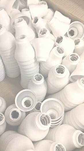 2.7K views · 26 reactions | led bulb raw material wholesale market in delhi | led business ideas #businessideasinhindi #ledbulbbusiness #ledlightwholesalemarket #led #ledlight #businessman #life #liv | VK का Business Updates | Facebook