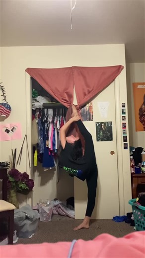 I GOT MY NEEDLE!! #fyp #foryou #needle #contortion #dance #flexible #backflexibility