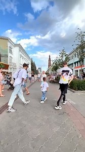 33M views · 572K reactions | WALKING DANCE  #dancers #fyp #shuffledance #reels #dancersofinstagram #viral #dancer #videoviral #modern #dancereels | Tuzelity Shuffle | Facebook