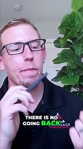 💥 “You Have a Rotator Cuff Tear — Now What?” ❌ Most people hear “tear” and think surgery is the only option. But the truth? 📊 Over 50% of adults over 40 have a rotator cuff tear — and most don’t even know it. Pain doesn’t come from the tear itself. It comes from poor movement, weak control, and rushing back without a plan. ✅ What actually works: 🧱 Load the cuff in pain-free positions ⚙️ Retrain coordination through range 🎯 Build strength without feeding the flare 💡 You don’t need surgery. Y