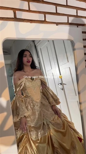 Book Your Dream Prom Gown Today!