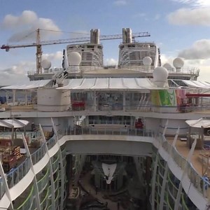 Cet immense paquebot prend la mer aujourd'hui. Montez à bord ! | BFMTV