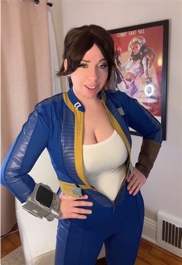 Lucy rolling up to each faction of the Mojave like 😤 #fallout #falloutonprime #falloutcosplay #falloutnewvegas #falloutshow