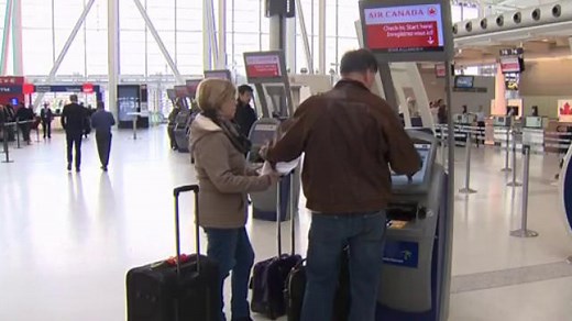 WestJet, Air Canada facing lawsuit over bag fees | Globalnews.ca