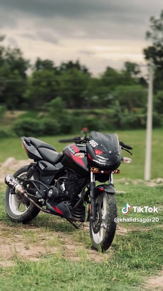 Modified Pulsar Bikes: Style and Performance Showdown