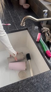 A couple of tips to help you clean your products and slider lids 🫧🧼 | SHO