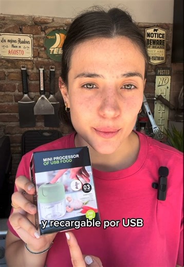 Picar nunca fue tan fácil. Mini picadora inalámbrica y recargable por USB ⚡️ ✨ Práctica, compacta y súper cómoda 👉 Conseguí la tuya y simplificá tu día” #minipicadora #ecommerce #cocina #regalosutiles #bazar