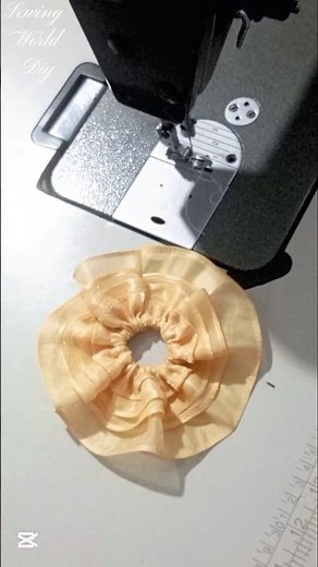 Elegant Ruffled Scrunchie Sewing Tutorial ✂️ | Easy & Chic Hair Accessory #sewing