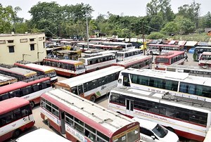 Gorakhpur News: असुरक्षा महसूस होने पर 'खबरदार' करेंगी महिलाएं, मिलेगी पैनिक बटन की सुविधा