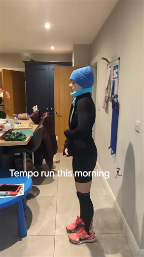 Tempo runs aren’t flashy - but they work 🏃‍♀️ ⠀ Today’s session: 2 × 20 minutes at tempo. Strong & controlled - uncomfortable, but sustainable. ⠀ Training to get faster while still fitting around work, kids, and real life 🤍 ⠀ Follow if you’re a mum training smart, not just training more. #runner #runningmum #temporunning #runningtips #getfaster