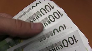 Jetzt ist es soweit: Meine Petition zur Verankerung des Bargelds in der Verfassung kann unterzeichnet werden. Hier der Link: https://www.parlament.gv.at/SEC/Zustimmen.shtml?inr=69&ityp=PET&gpCode=XXV Danke an die mehr als 5.100 Bürger, die dieses wichtige Anliegen schon in den ersten Stunden unterstützt haben! | Norbert Hofer