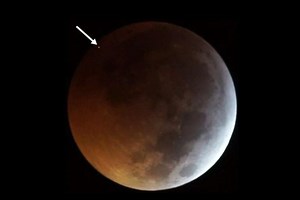 Two Meteorites Hit The 'Super Blood Wolf Moon'