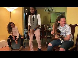 SUPERSTITION - STEVIE WONDER (guitar/cajón acoustic cover)