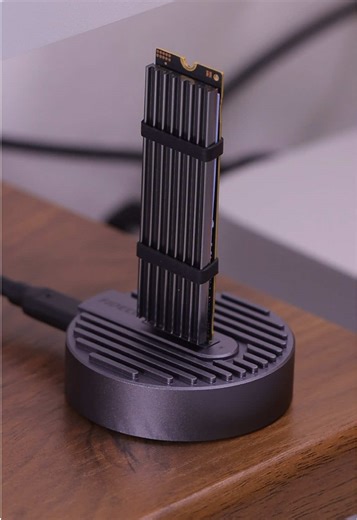 Desktop Lightning Drive! ⚡Fits All M.2 Sizes & Protocols — Plug & Play, Transfer Huge Files in Seconds.#tech #techtok #gadget #storage #ssd