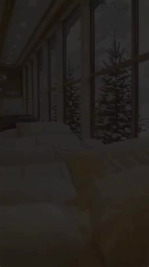 If you're waking up sweaty in the middle of the night, you're sleeping with the wrong bedding.** That's not your body being weird. That's your pillow, your sheets, and your comforter working against you. Here’s how I fixed it—and how you can too: First, I switched to a 100% mulberry silk pillowcase. - It’s super breathable - It wicks away sweat - My head stays cool all night (It also helps with frizz and skin, but that’s just bonus) Second, I dumped my heavy comforter and grabbed a lightweight s