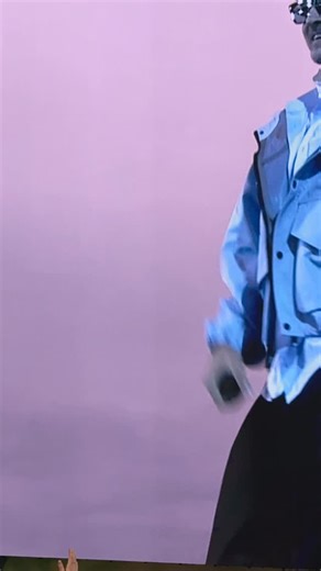 541 reactions · 52 comments |  Cry Me a River under the Belfast sky…...