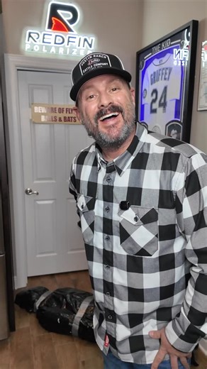 Justin Danger Nunley on Instagram: "A 3.5 inch floppy"