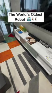 751K views · 10K reactions | The World’s Oldest Robot 烙 #reels #robot #physics #science #art #wow | Chris Ramsay | Facebook