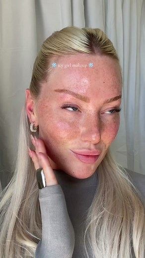 Icy Girl Makeup Tutorial - Winter Glam Look