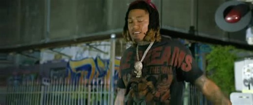 Luwhop Hussein🕷💣😈 on Instagram: "“FWS” VIDEO OUT NOW‼️ GO SPAM COMMENTS & LIKE & HYPE THE VIDEO NOW💜"