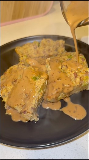 154K views · 1.7K reactions | ✨Episode 5 of my Thanksgiving series 旅: Cornbread dressing勺✨ | Cooking With Destiny | Facebook